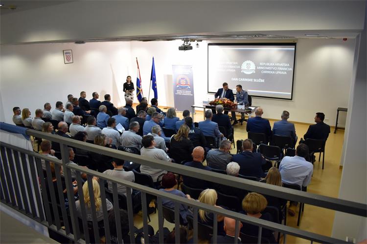Carinska uprava - Svečano obilježen Dan carinske službe